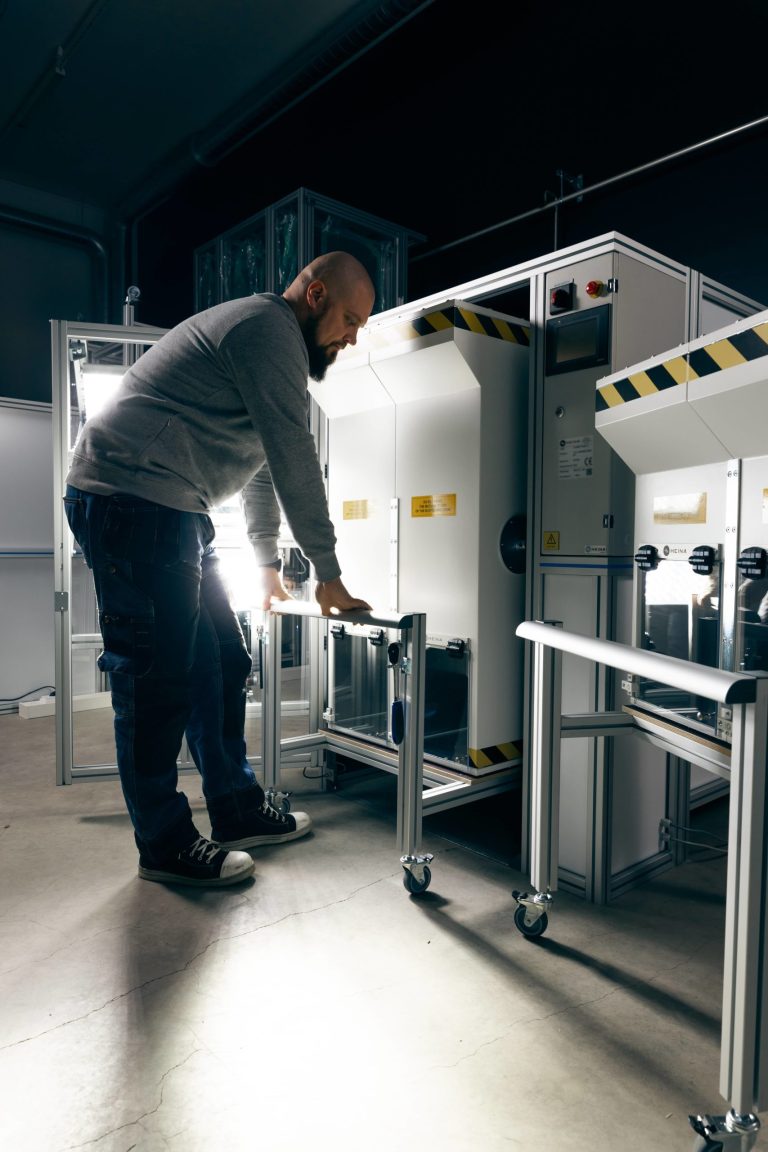 Free fall testing | Tumble Tester II | Heina Ltd.